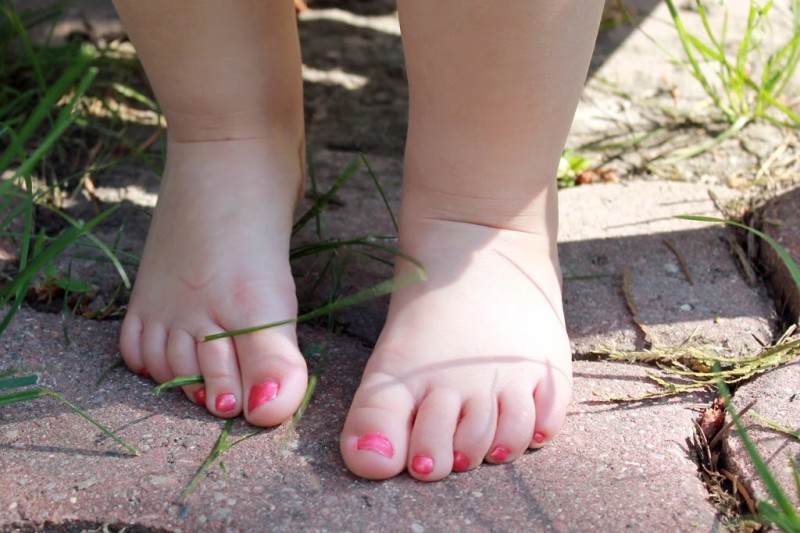 Toes - A Jennuine Life